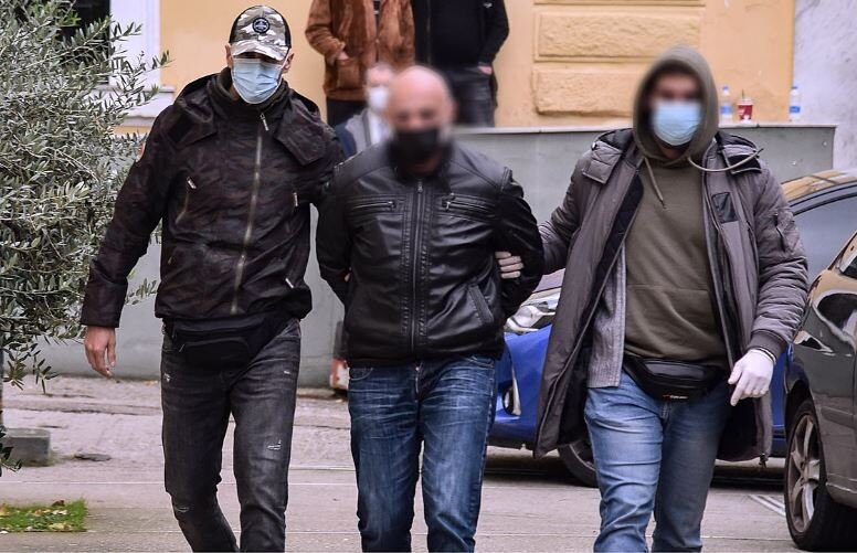 Δολοφονία στη Γλυφάδα: «Ήρθα από τη Δανία για να τον σκοτώσω» κατέθεσε ...