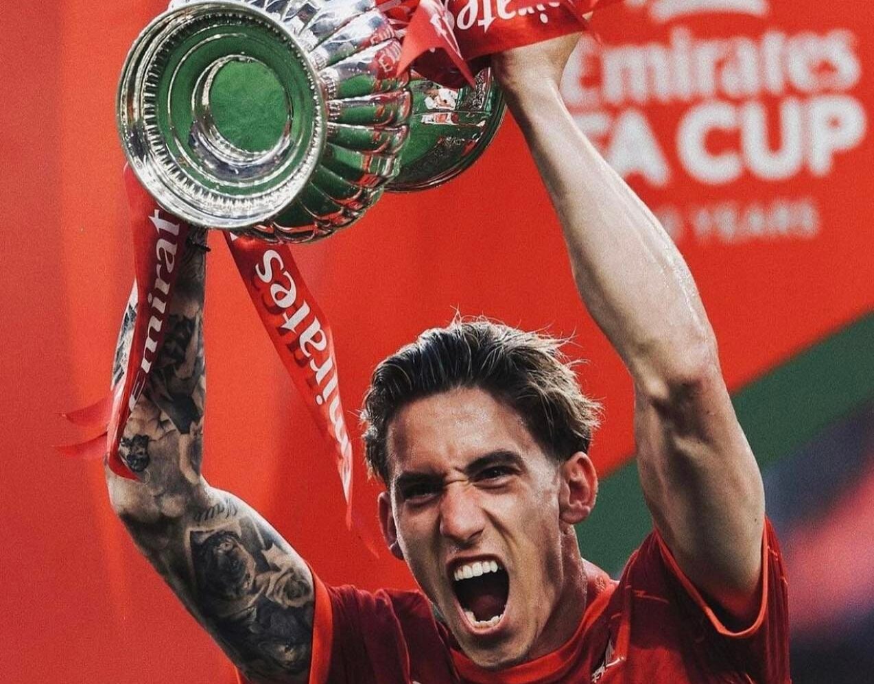 Ο Κώστας Τσιμίκας που έγινε Tsimi και Greek Scouser | ΕΙΔΗΣΕΙΣ