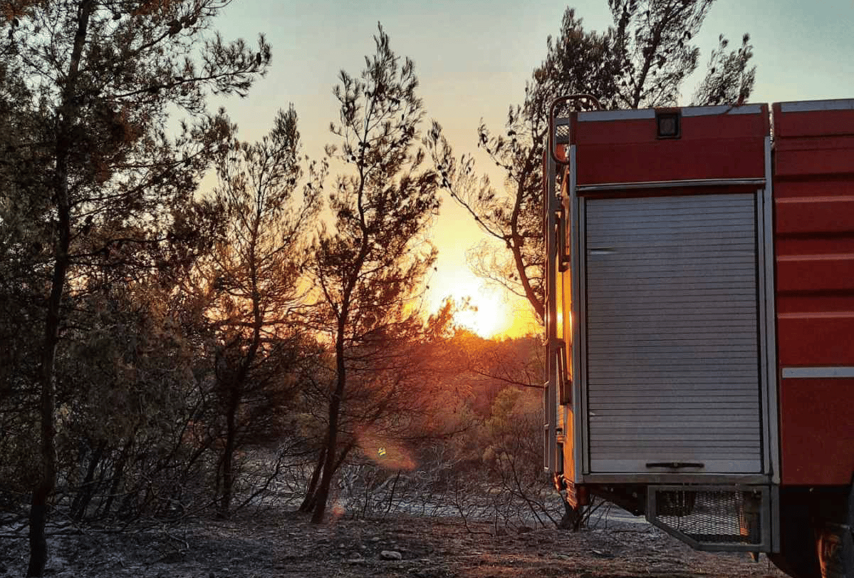 Οριοθετήθηκε η πυρκαγιά στις Κάτω Βελιτσές Αχαΐας | ΕΙΔΗΣΕΙΣ