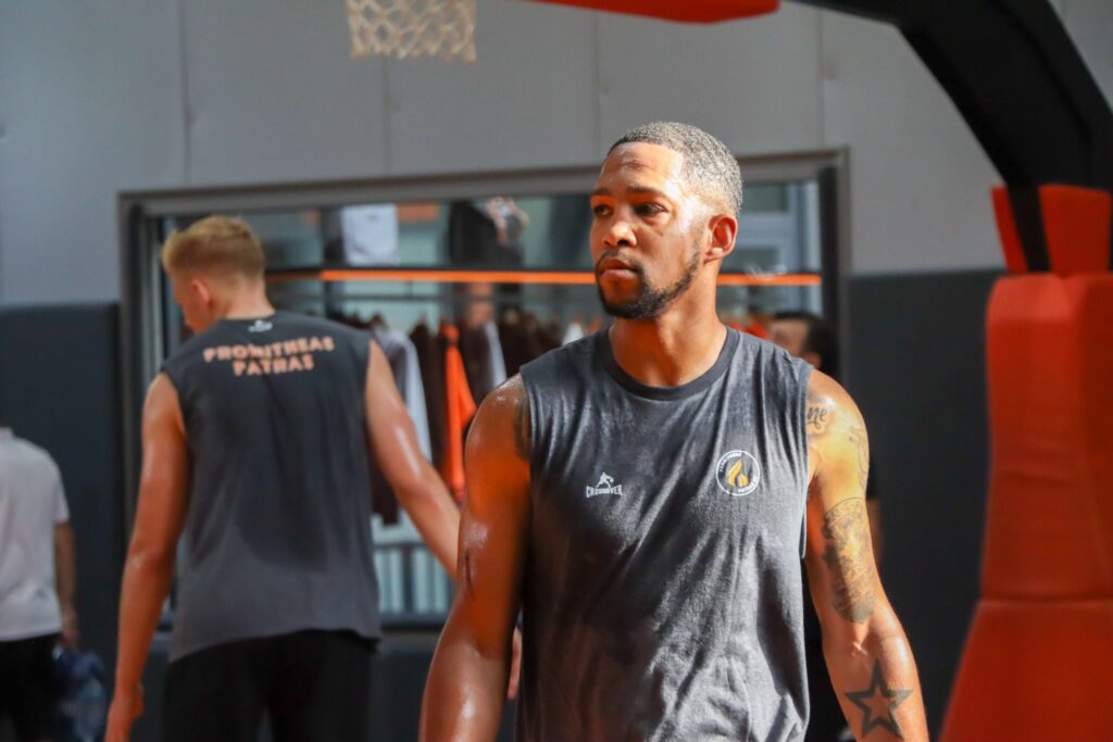 Τράβις Σίμπσον για Προμηθέα: «Νιώθω σαν να είμαι στο σπίτι μου»