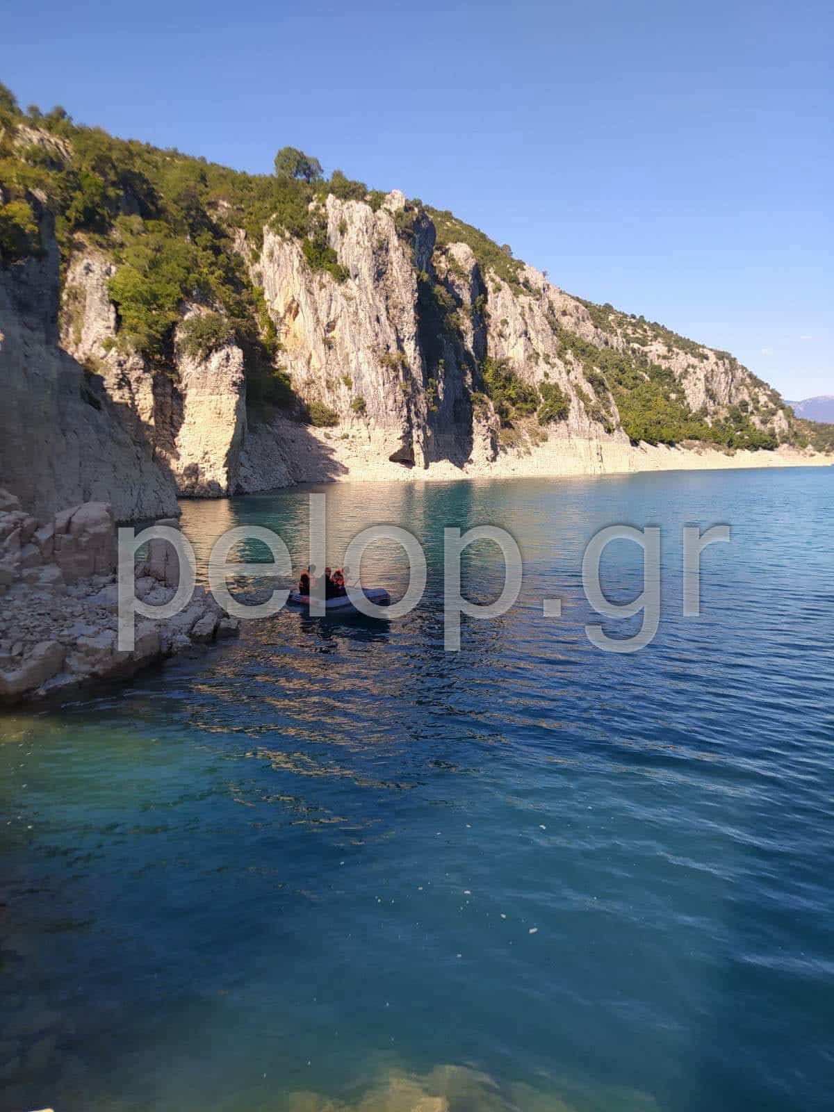 Ευρυτανία - Εξαφάνιση 48χρονης: «Το παιδί μου είναι μέσα στη λίμνη ...