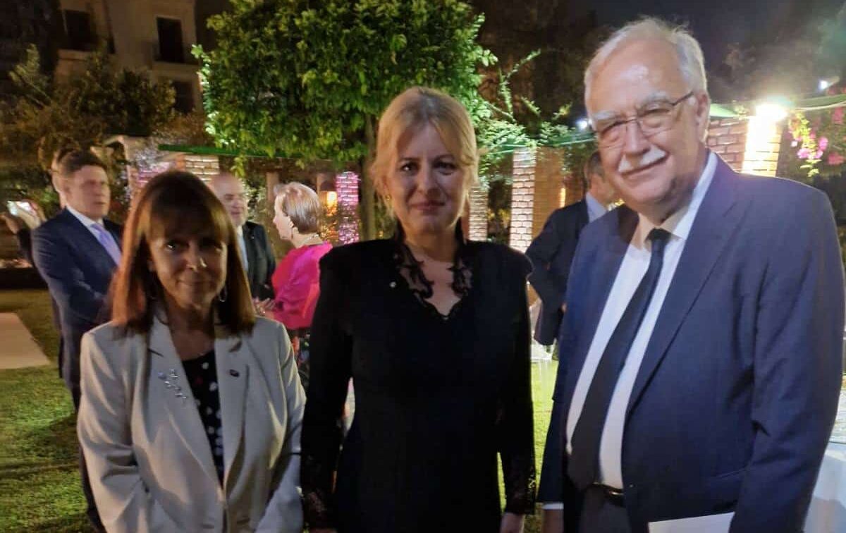Πρόσκληση Παπαδόπουλου στην Πρόεδρο της Δημοκρατίας να επισκεφθεί τα ...