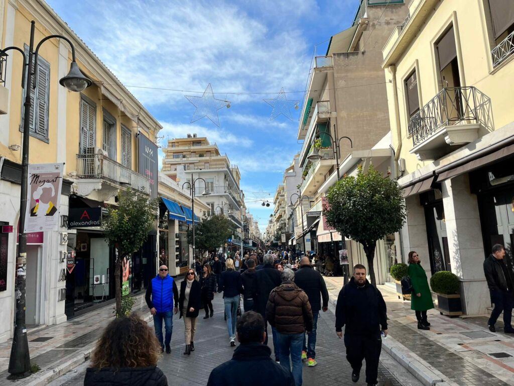 Πάτρα: Ανοικτά τα καταστήματα την Κυριακή - Πως κινήθηκε η αγορά | ΕΙΔΗΣΕΙΣ