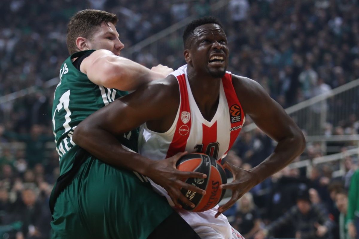 Ο Ολυμπιακός πάρτι στο ΟΑΚΑ, διέλυσε 95-71 τον Παναθηναϊκό!