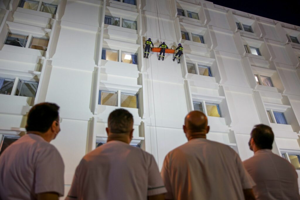 Πάτρα: Ασκηση ετοιμότητας και εκκένωσης στο Νοσοκομείο Ρίου - ΦΩΤΟ