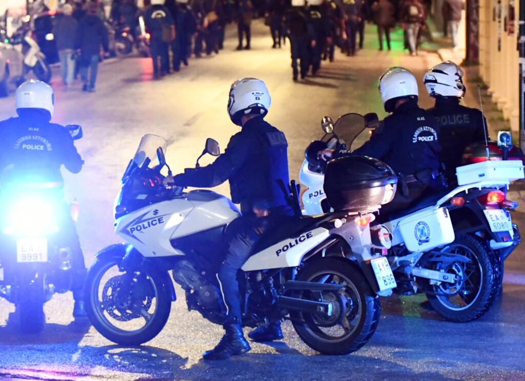 Πάτρα: Πορεία στο κέντρο της πόλης - Σε επιφυλακή η ΕΛ.ΑΣ | ΕΙΔΗΣΕΙΣ