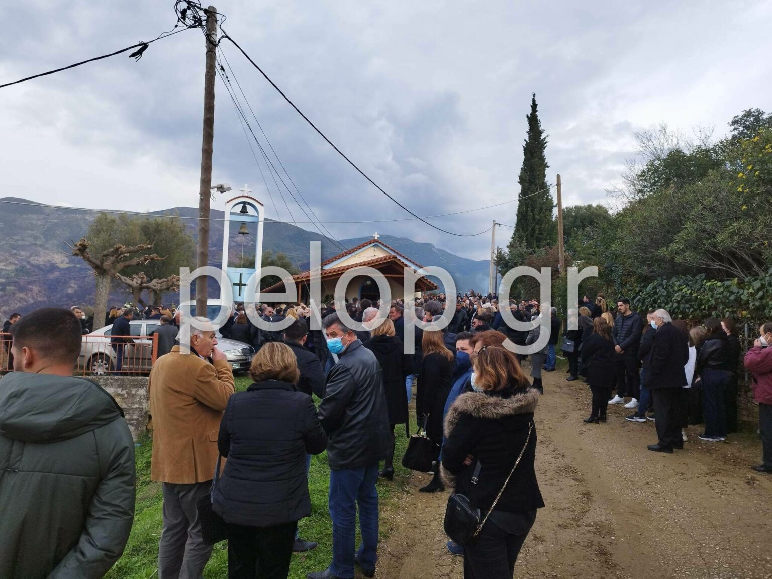 Σε κλίμα οδύνης η κηδεία του 22χρονου Δημήτρη Σκόνδρα - ΦΩΤΟ
