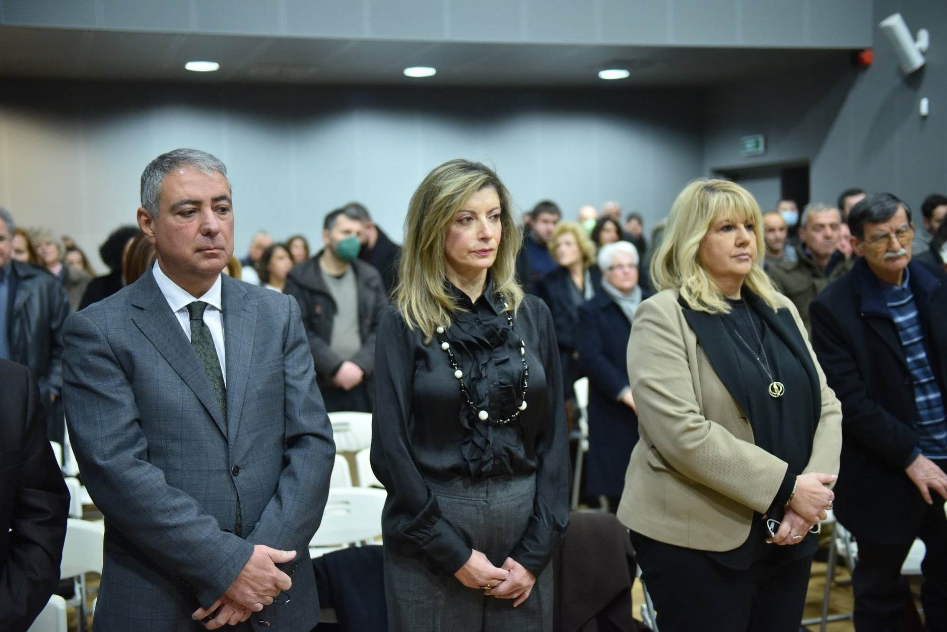 Πάτρα: Η Βίβιαν Σαμούρη στην κοπή πίτας του Ελληνικού Κέντρου Ψυχικής ...