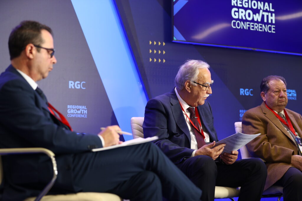 Regional Growth Conference: Σε κίνδυνο χρεοκοπίας οι Δήμοι