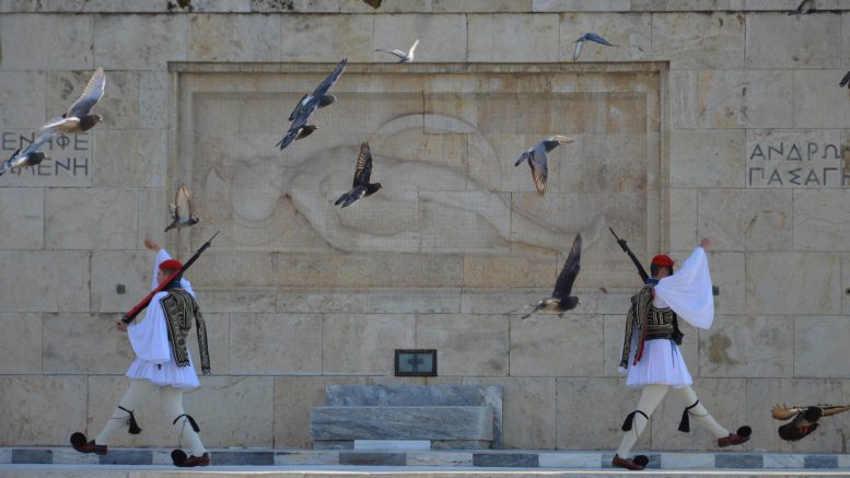 Καλάβρυτα: Στις 17 Μαρτίου τα εγκαίνια της Εκθεσης Ευζωνικής Στολής ...