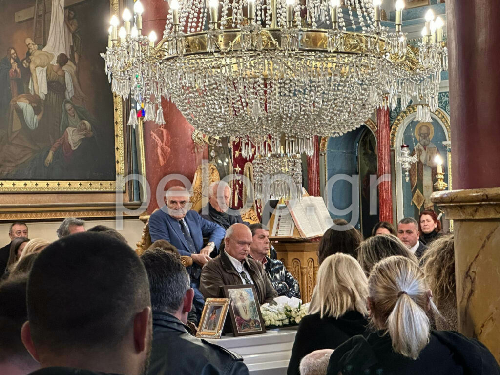Λυκούρια Καλαβρύτων: Θρήνος και ανείπωτος πόνος στην κηδεία της ...
