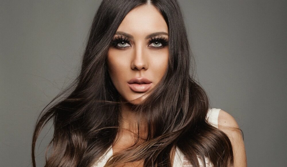 Τρελαίνει την Πάτρα η Τάνια Καρρά! | Ειδήσεις