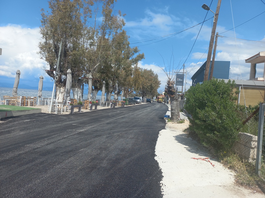 Ξεκίνησαν οι εργασίες ασφαλτόστρωσης στην παραλιακή οδό του ...