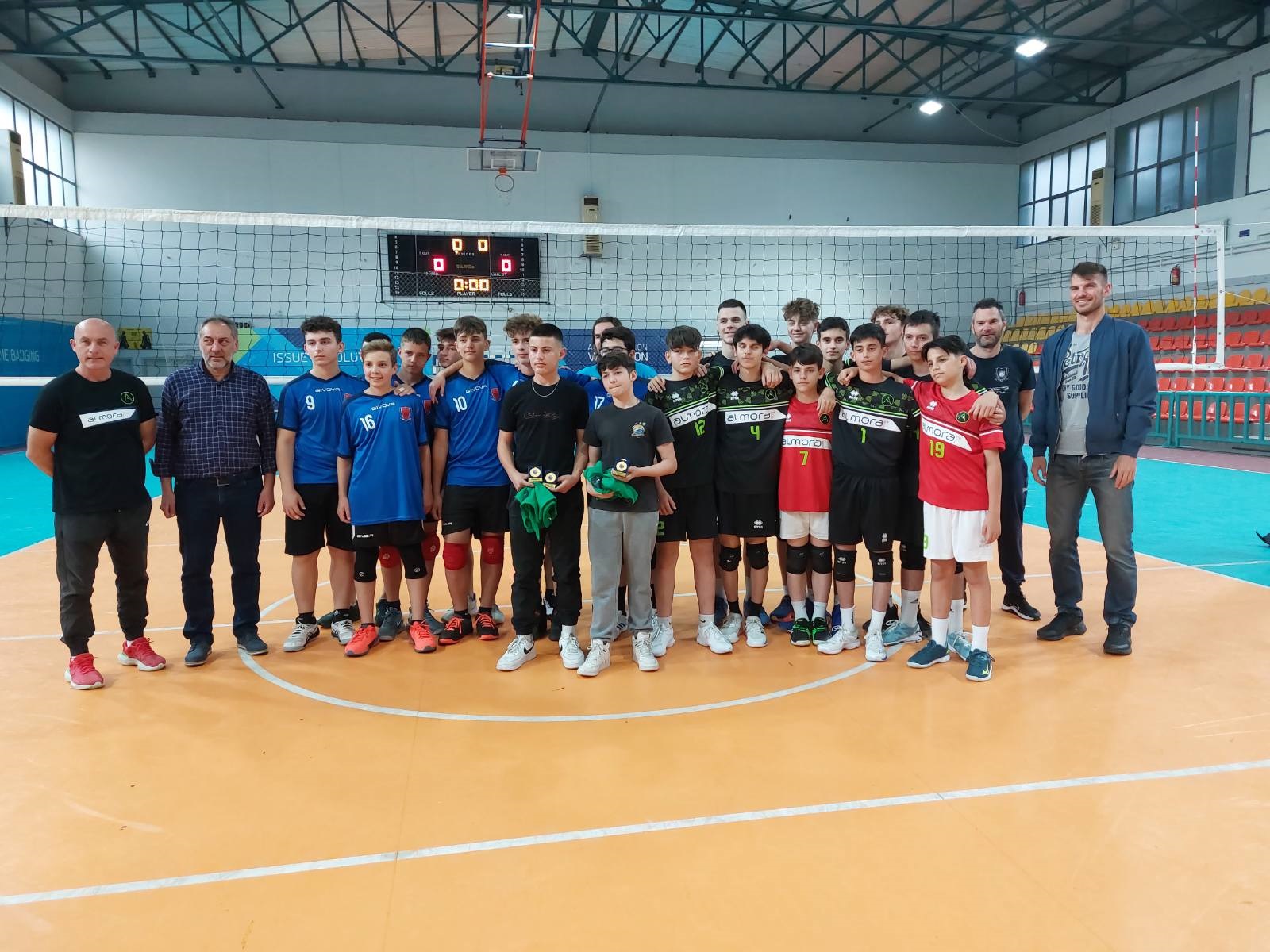 Βραβείο ήθους από την ΕΣΠΕΠ σε μαθητές για το πορτοφόλι ΦΩΤΟ | ΕΙΔΗΣΕΙΣ