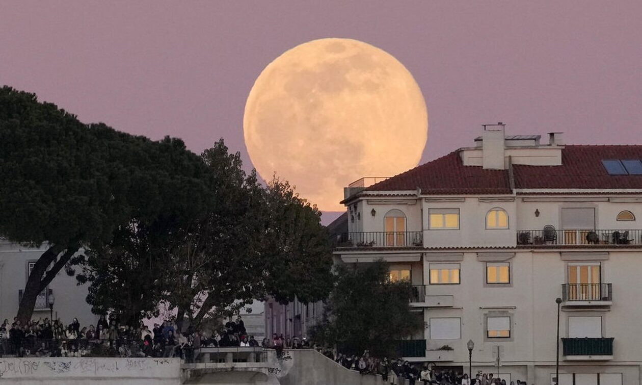 Πανσέληνος Ιουνίου 2023: Πότε θα δούμε το «Φεγγάρι της Φράουλας» | ΕΙΔΗΣΕΙΣ
