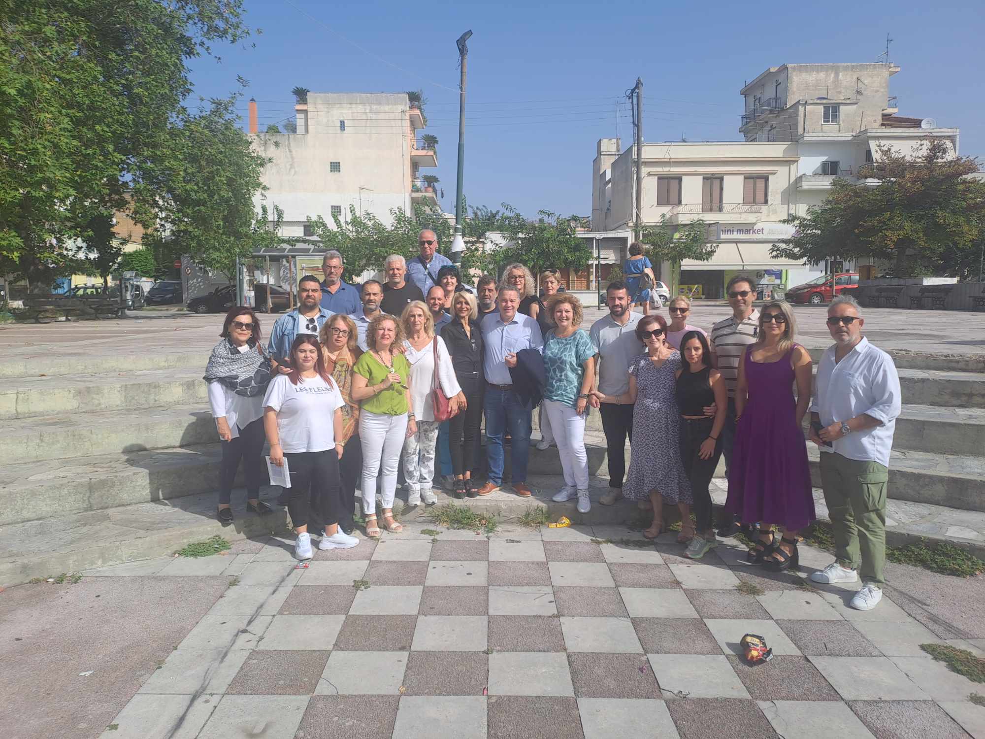 Πάτρα: Περιοδεία Σβόλη και υποψηφίων σε Αγία Αικατερίνη, Αγία Φωτεινή ...