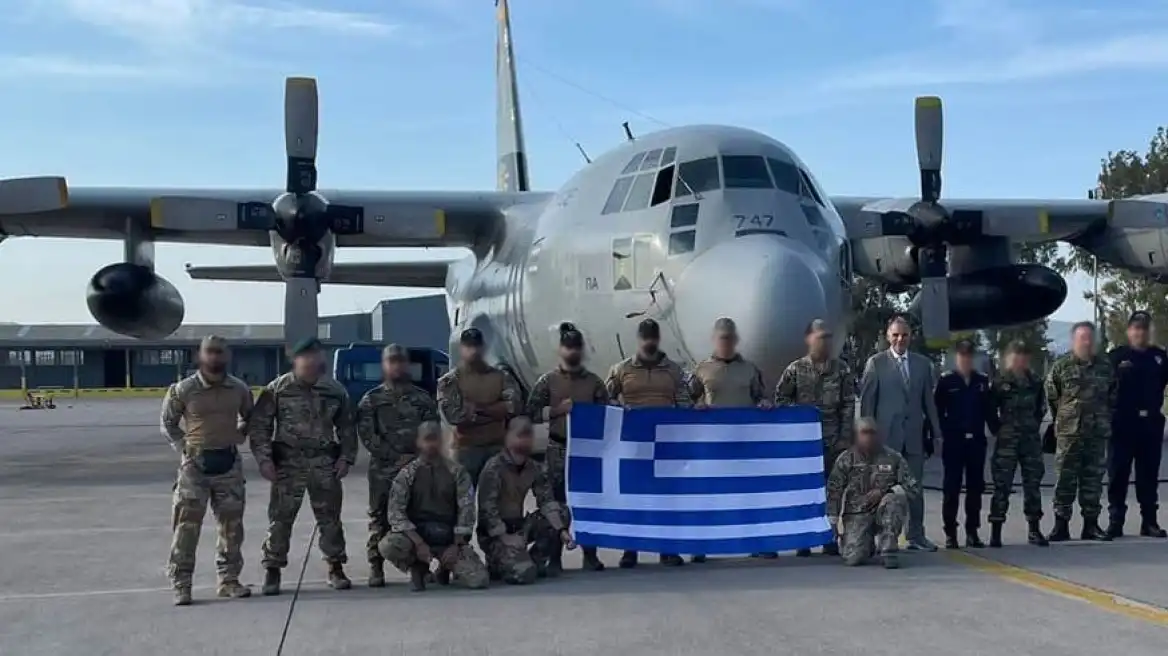 ΓΕΕΘΑ: Αναχώρησε για τη Λιβύη το C-130 με τρόφιμα, φάρμακα και ιατρικό ...