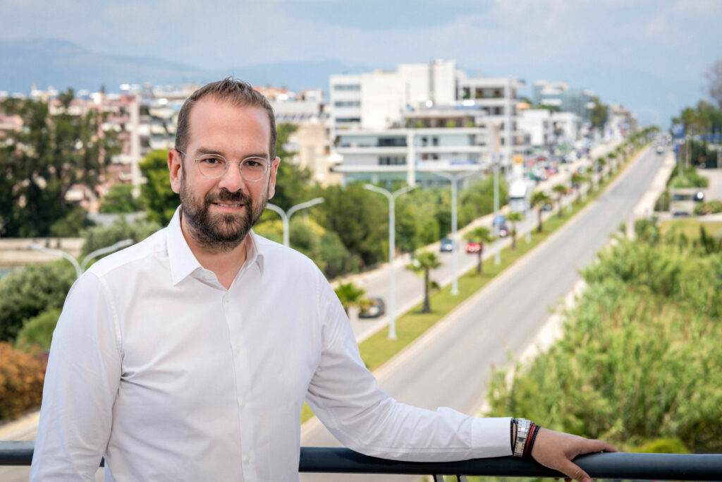 Η Περιφέρεια Δυτικής Ελλάδας ενισχύει την Ελληνική Αστυνομία με οχήματα ...
