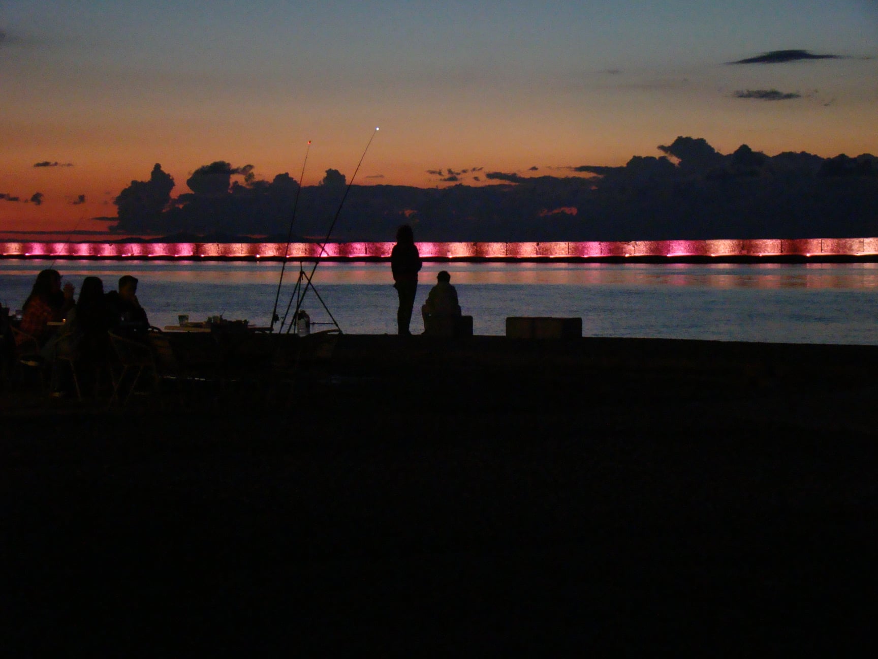 PINK THE CITY: Ροζ θα βαφτεί και φέτος ο ιστορικός κυματοθραύστης της ...