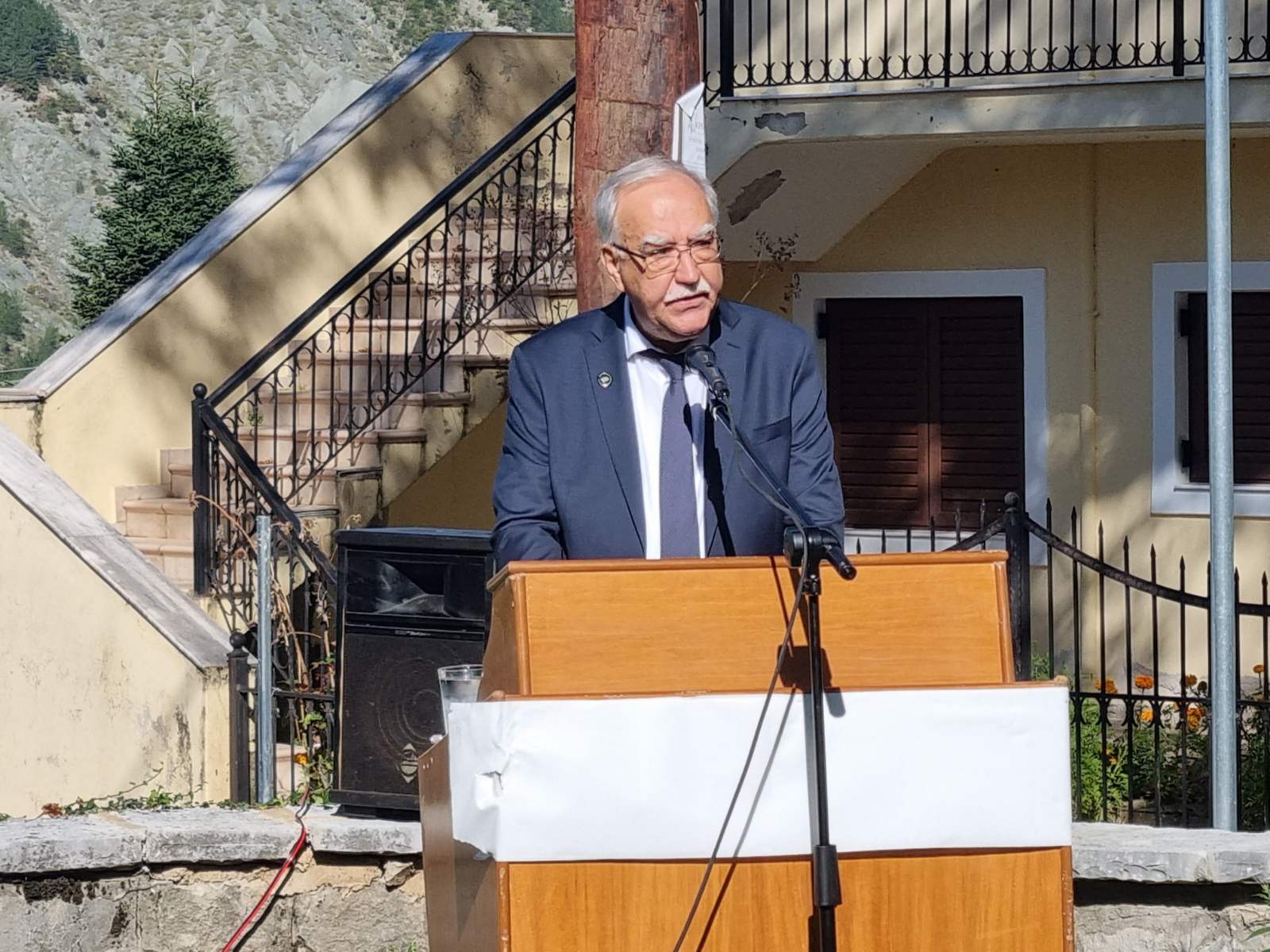 Θανάσης Παπαδόπουλος: Εθεσε ξανά θέμα Γερμανικών αποζημιώσεων ο ...