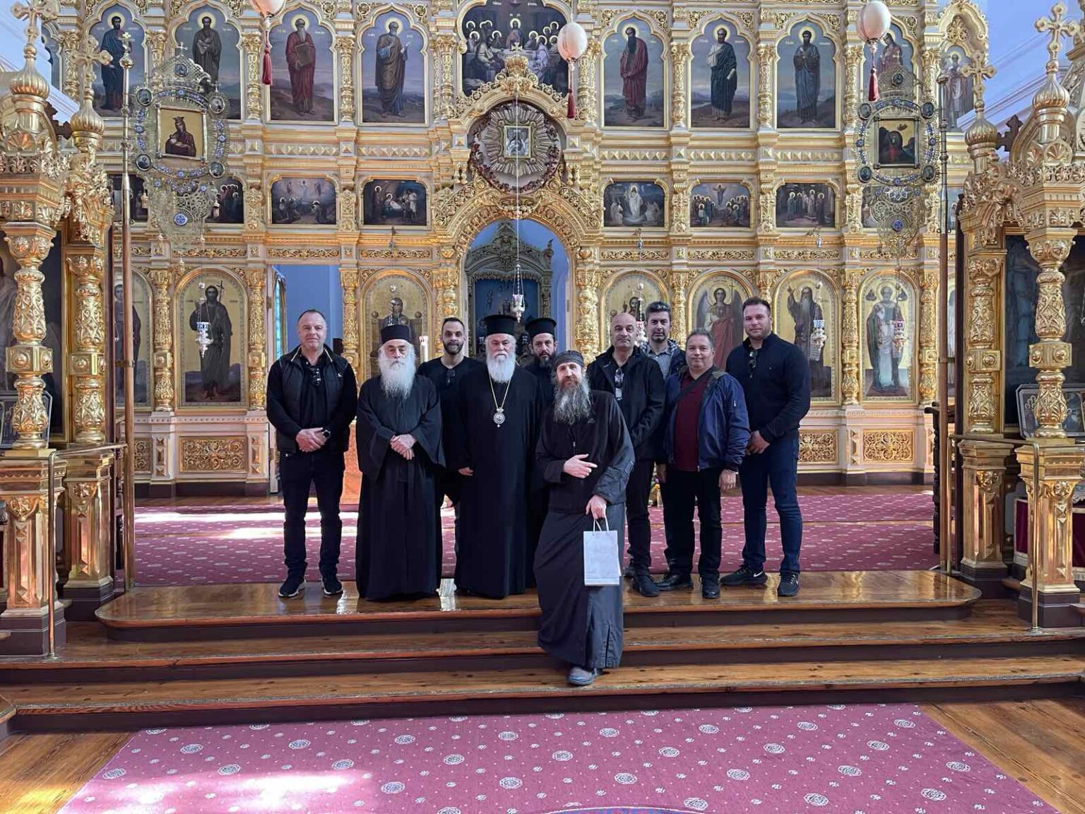 Στο Αγιο Ορος ο Μητροπολίτης Καλαβρύτων και Αιγιαλείας Ιερώνυμος - ΦΩΤΟ ...