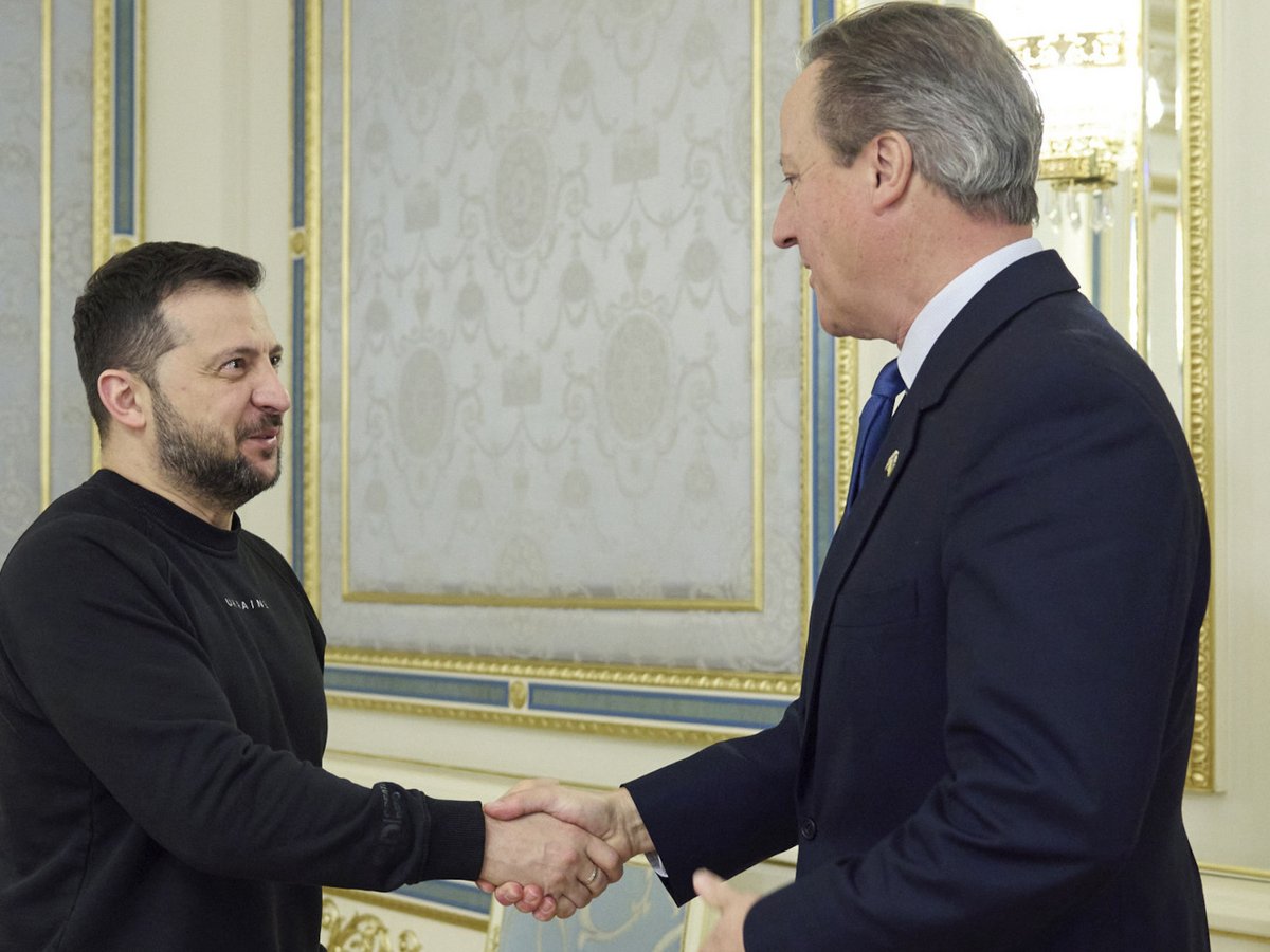 Στην Ουκρανία ο Ντέιβιντ Κάμερον: Η συνάντηση με τον Ζελένσκι - ΒΙΝΤΕΟ ...