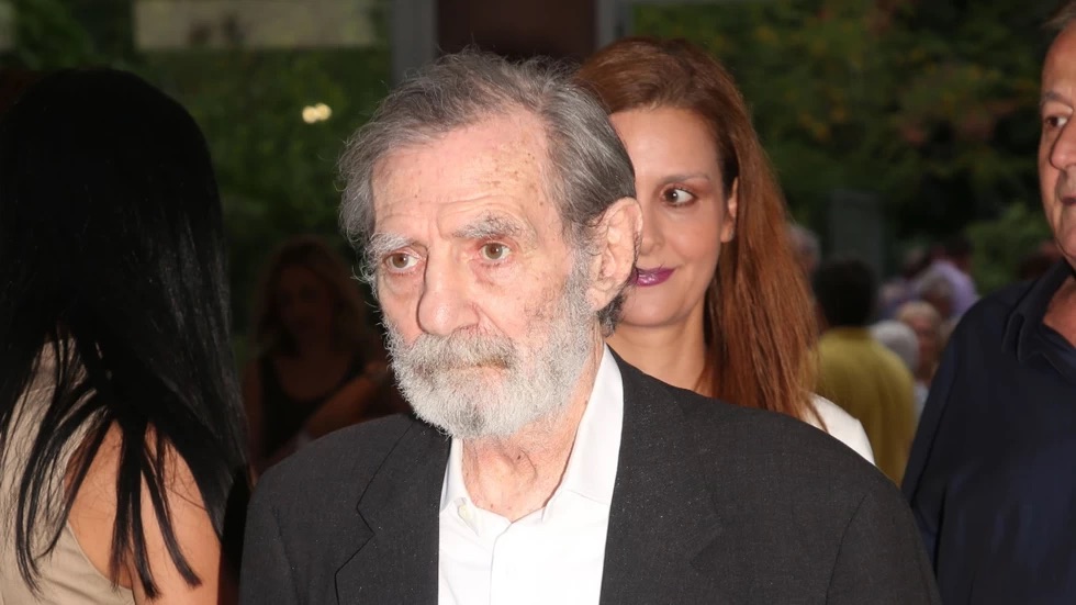 Γιώργος Βαρδινογιάννης: Σπάνια εμφάνιση στο θέατρο-ΦΩΤΟ | ΕΙΔΗΣΕΙΣ