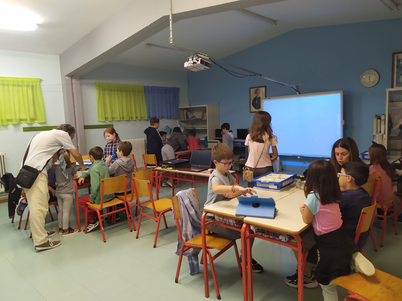 Μεγάλη συμμετοχή το πρώτο μάθημα Ρομποτικής στο 4ο Δημοτικό Σχολείο ...