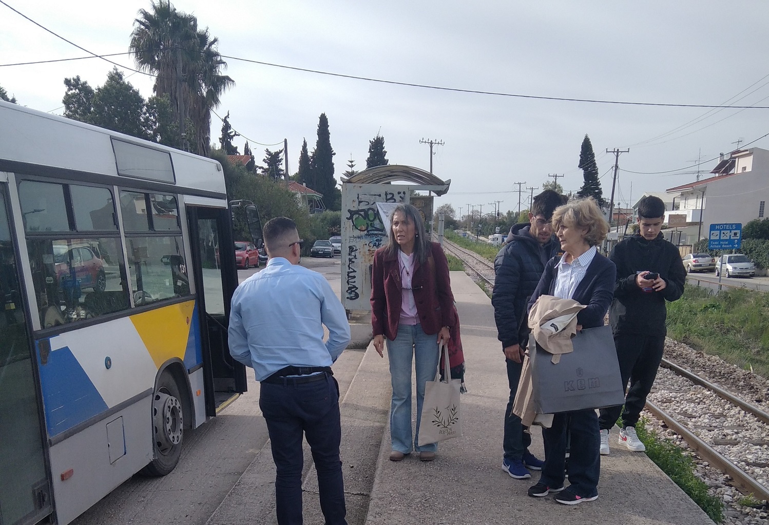 Προαστιακός: Κόβει-ράβει δρομολόγια - Αλλαγή ωραρίων στις αναχωρήσεις ...