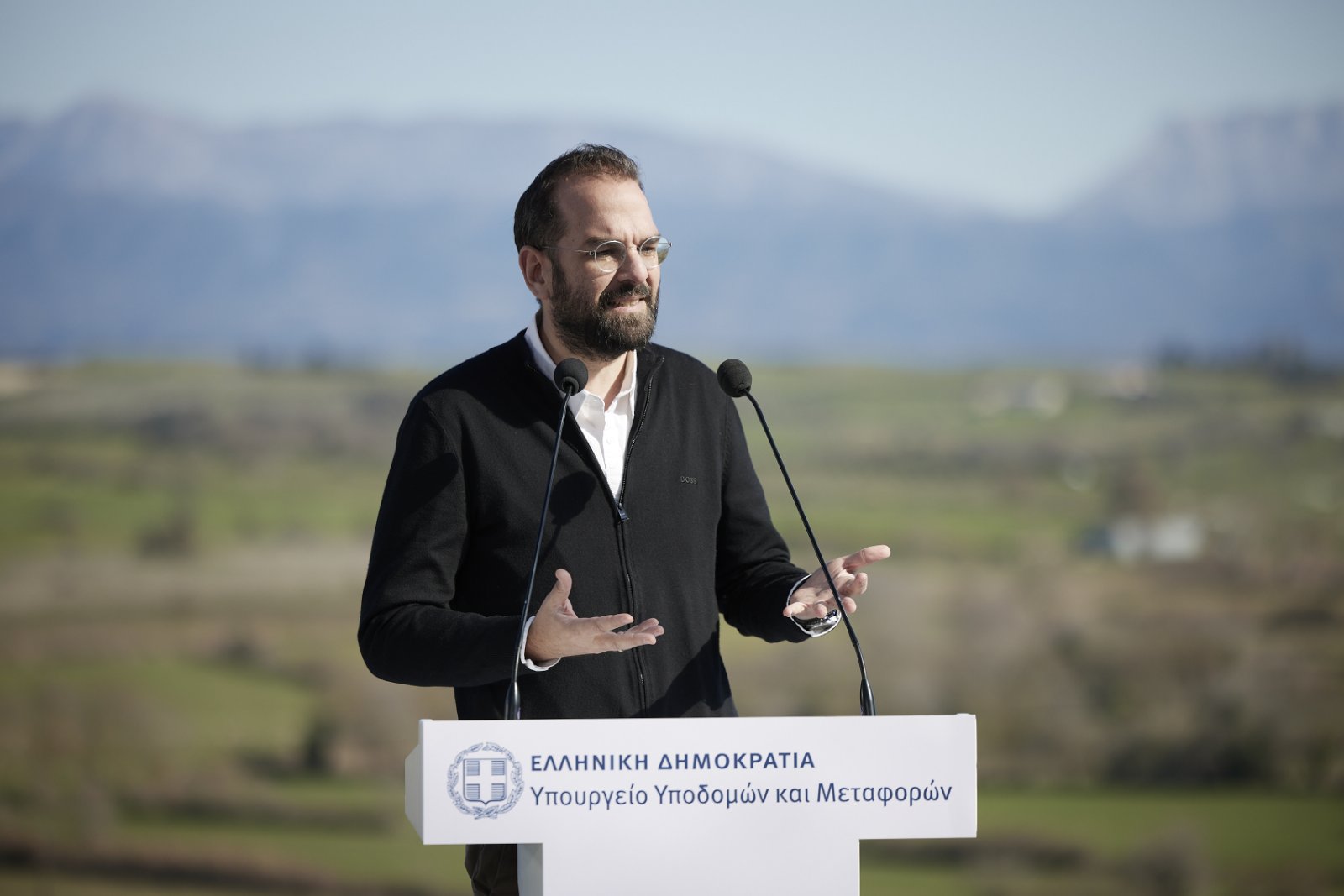Φαρμάκης: «Η Αμβρακία Οδός "δένει" την Δυτική Ελλάδα με την Ήπειρο και ...