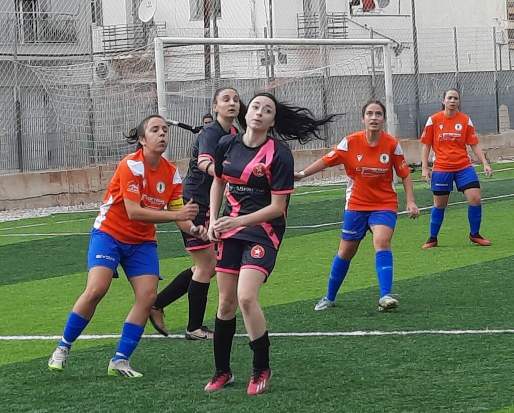 Πρώτη ήττα για τις γυναίκες του Ικαρου Πετρωτού | ΕΙΔΗΣΕΙΣ