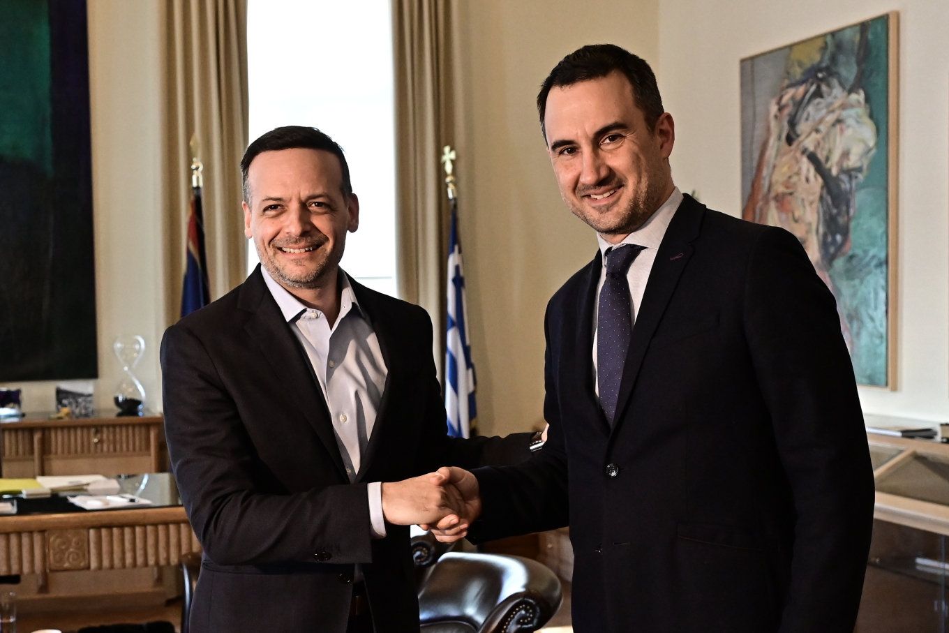 Συνάντηση Χαρίτση με τον δήμαρχο Αθηναίων Χάρη Δούκα - Και η ΚΕΔΕ στη ...