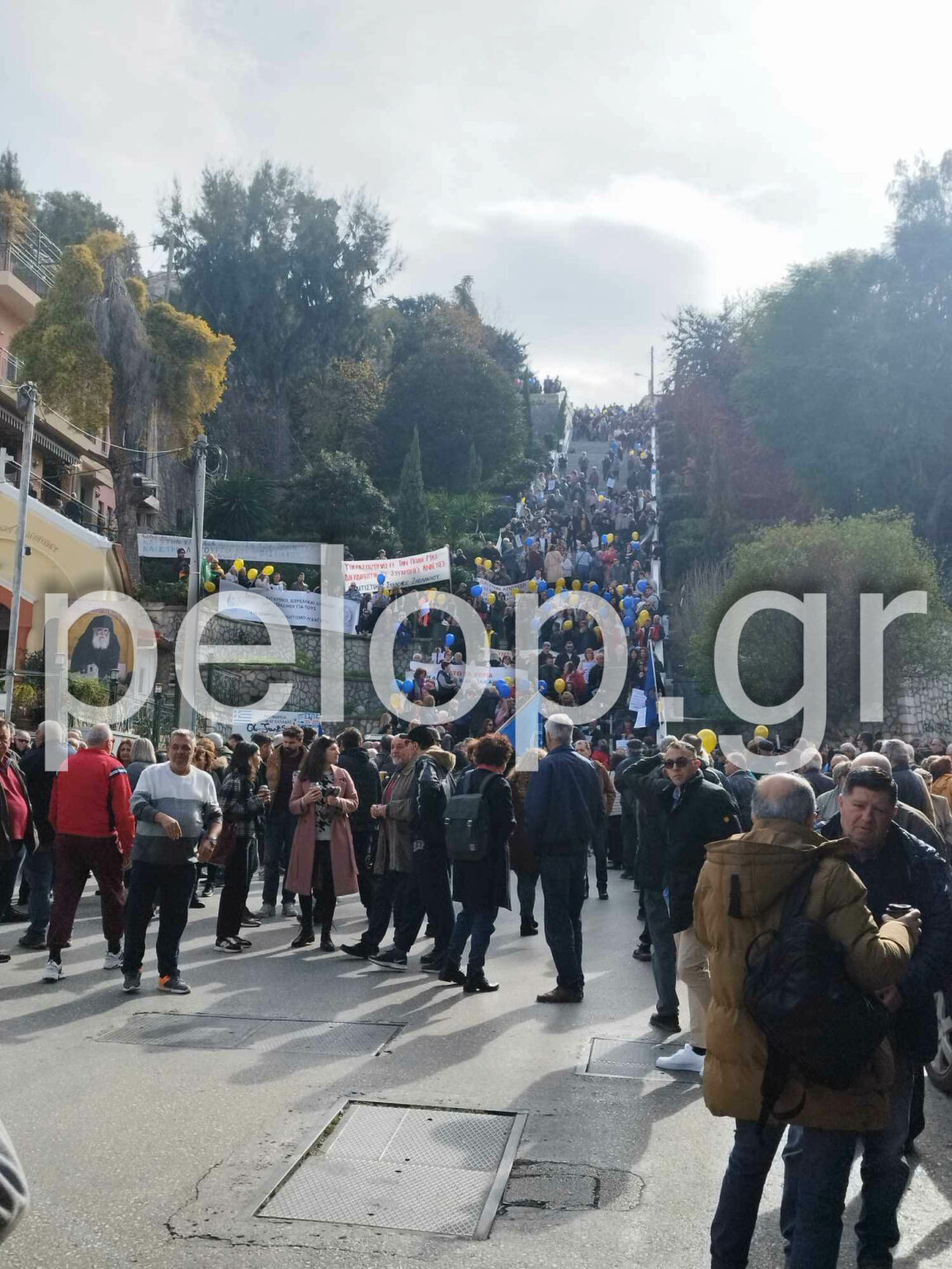 «Μια πόλη στο πόδι» η Πάτρα ΦΩΤΟ - PAPAFOTIS.GR