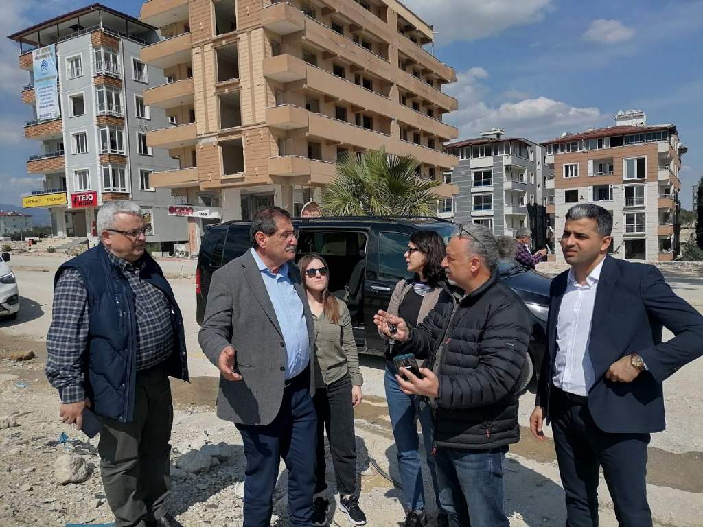Ο Πελετίδης στην Τουρκία για ενίσχυση κομμουνιστή υποψήφιου Δημάρχου