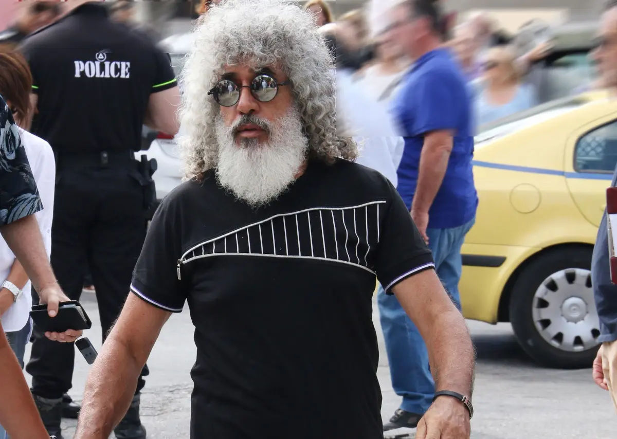 «Ενας ψιλοτσακωμός ήταν για μια τρύπα στο τραπέζι» -Τι λέει ο ...
