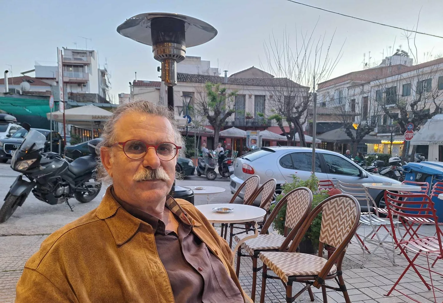 Μάνος Ποντικάκης: Ένας διανοούμενος μάστορας εκθέτει στο Αρχαιολογικό ...