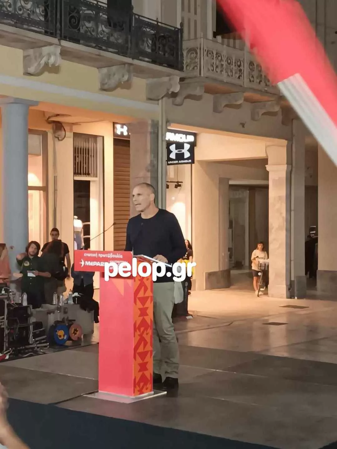 Πάτρα: H προεκλογική συγκέντρωση του ΜΕΡΑ 25 με τον Γιάνη Βαρουφάκη ...