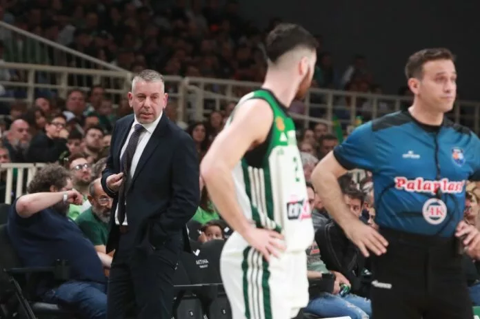 Αστραψε και βρόντηξε ο Ηλίας Παπαθεοδώρου: «Πού είμαστε; Στην Ουγκάντα ...