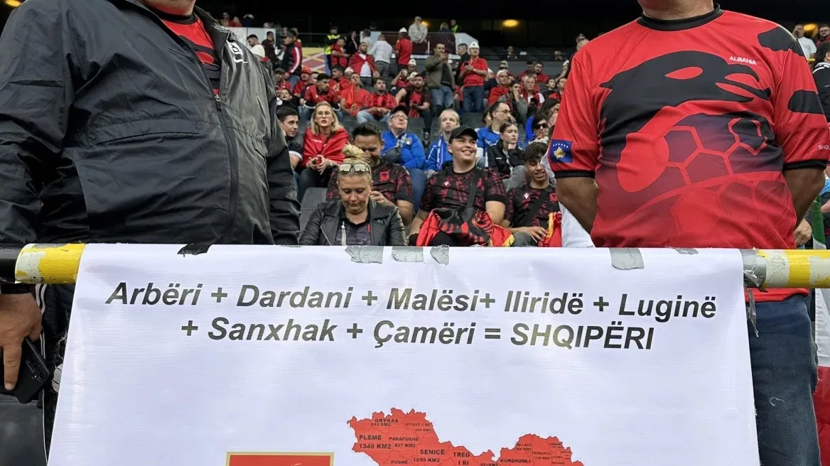 Euro 2024: Προκαλεί οπαδός με χάρτη της Μεγάλης Αλβανίας που ...
