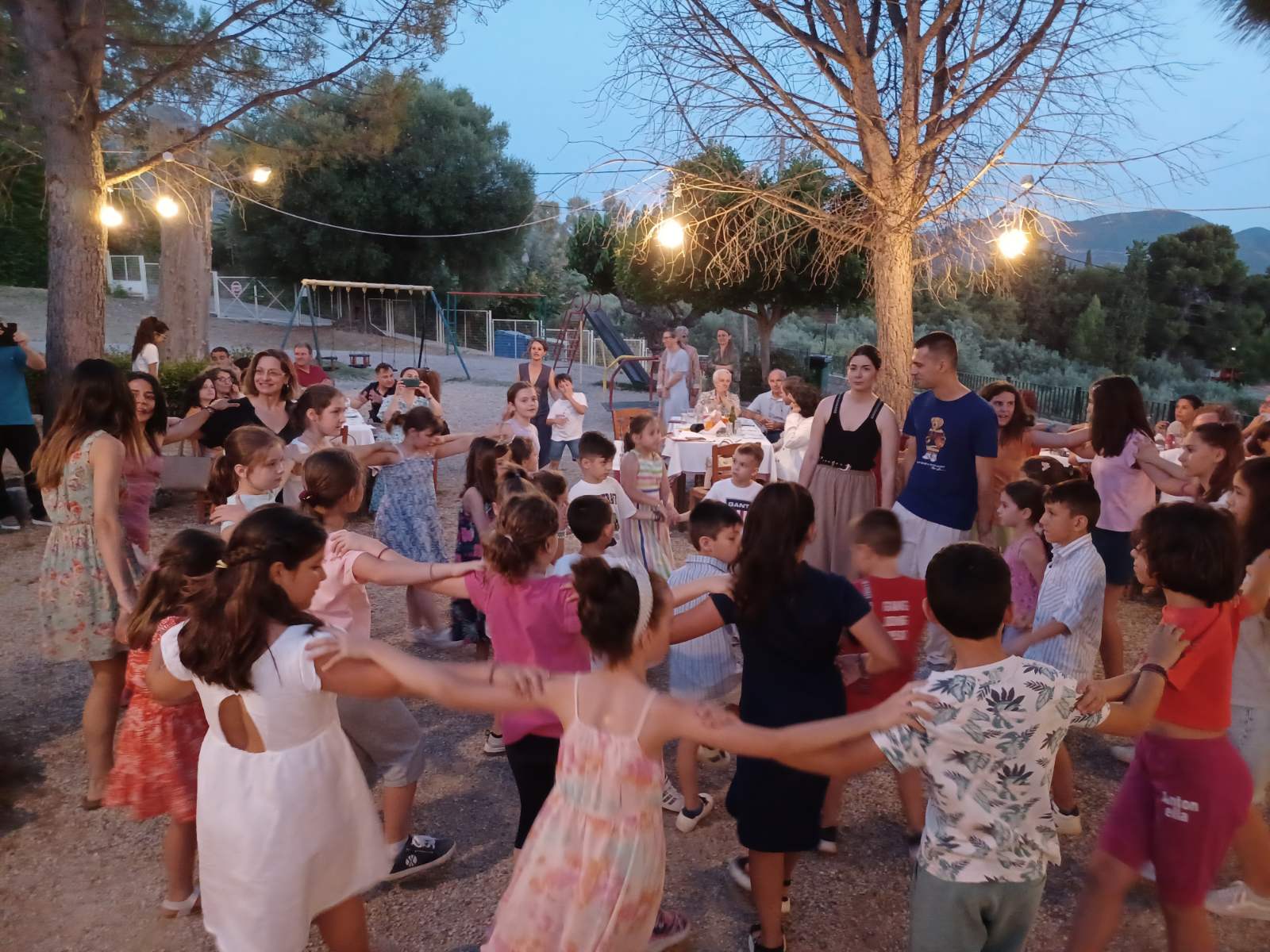 Λύκειο Ελληνίδων Πατρών: Η καλοκαιρινή γιορτή των παιδικών χορευτικών ...