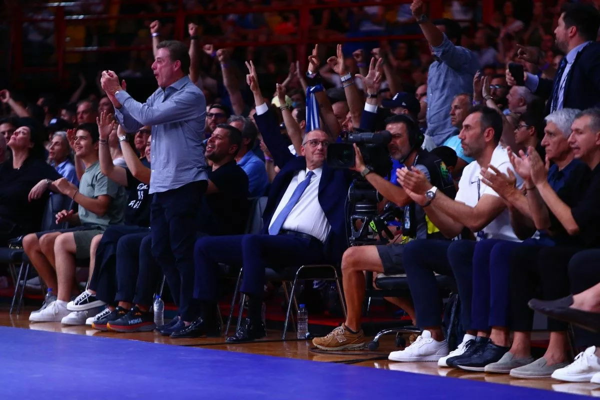 Πανηγύρισαν έξαλλα Λιόλιος και Πιτίνο τα τρίποντα της Εθνικής