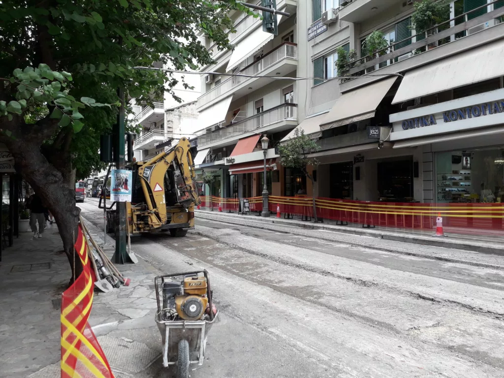 Κίνδυνος να χαθούν 30 έργα στην Πάτρα: «Συναγερμός» στον Δήμο, καλεί ...