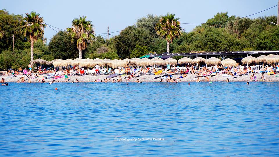 Ακτές της Αχαΐας: Πρόστιμα για κατάληψη αιγιαλού και παραλία με ...