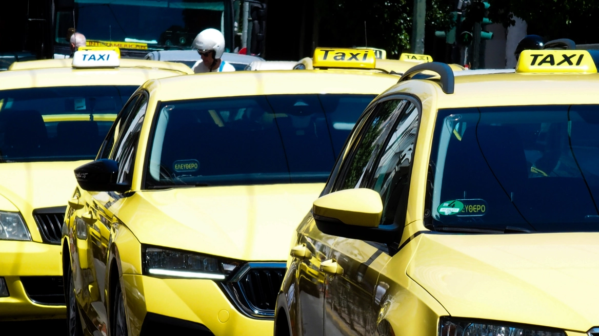 «Αντάρτικο» από τα ΤΑΞΙ για το ...αυτοκόλλητο και τις αποδείξεις μέσω ...
