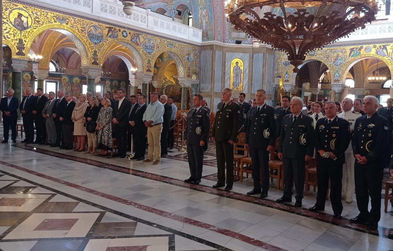 Πάτρα: Η ΕΛΑΣ τίμησε τον Προστάτη της Αγιο Αρτέμιο ΦΩΤΟ | ΕΙΔΗΣΕΙΣ