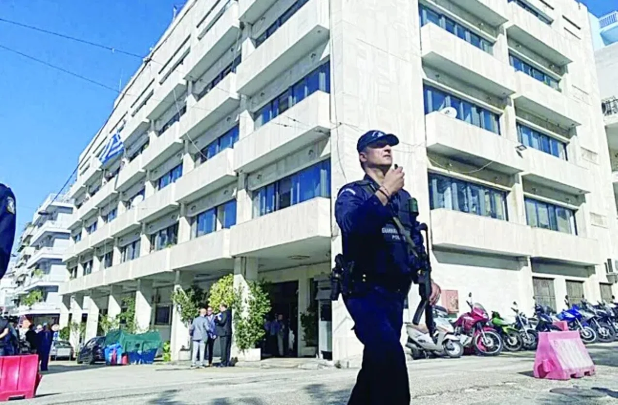 Πάτρα: Καρναβάλι και Τέμπη «πονοκέφαλος» για την Αστυνομία, ο ...