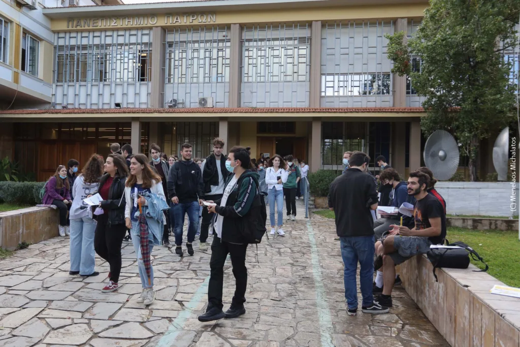 Πανεπιστήμιο Πατρών: «Καμπανάκι» τα ψυχολογικά των φοιτητών ...