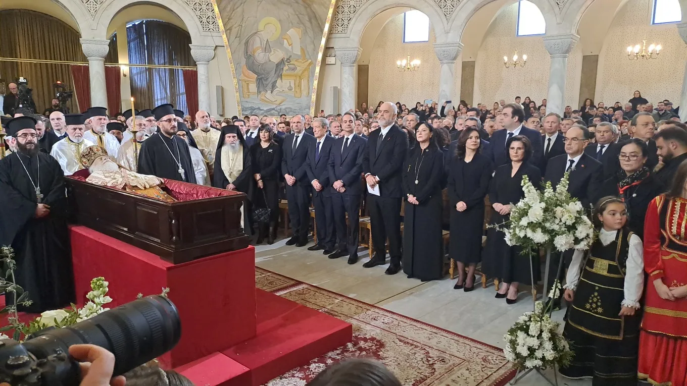 Αρχιεπίσκοπος Αναστάσιος: Το τελευταίο αντίο στον μεγάλο ιεράρχη | ΕΙΔΗΣΕΙΣ