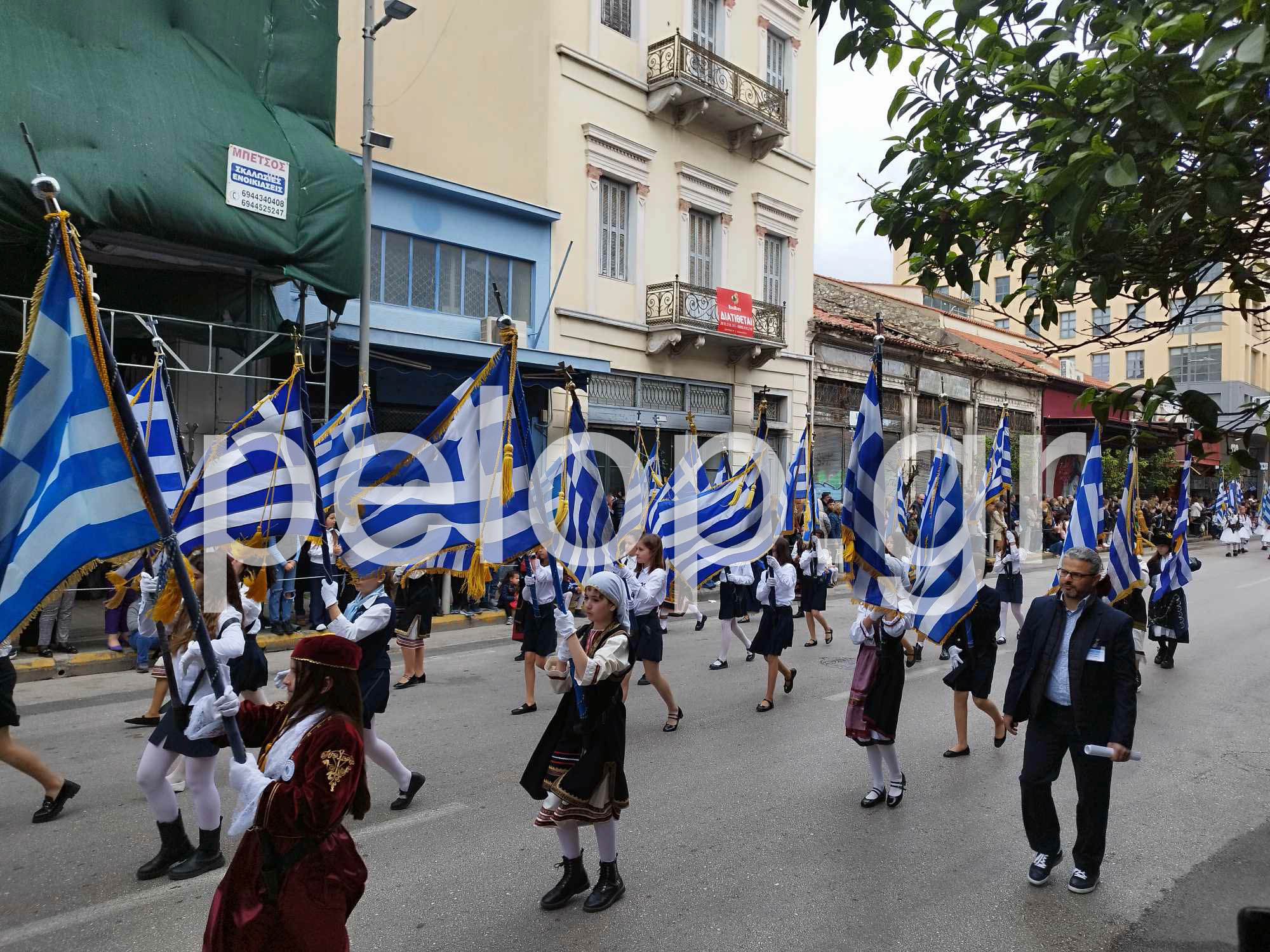 Η Πάτρα τίμησε την 25η Μαρτίου: Συγκίνηση και υπερηφάνεια στην μαθητική ...