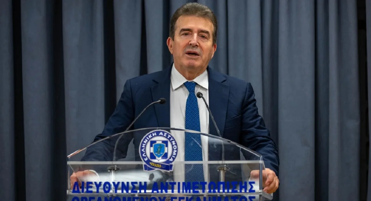 Στο 424 Στρατιωτικο Νοσοκομειο ο Χρυσοχοΐδης: Συγκλονίζει η περίπτωση ...
